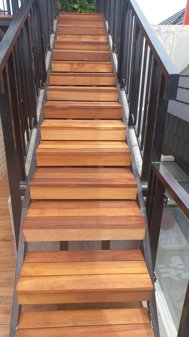 lantai-kayu - Amanah Karya Interior